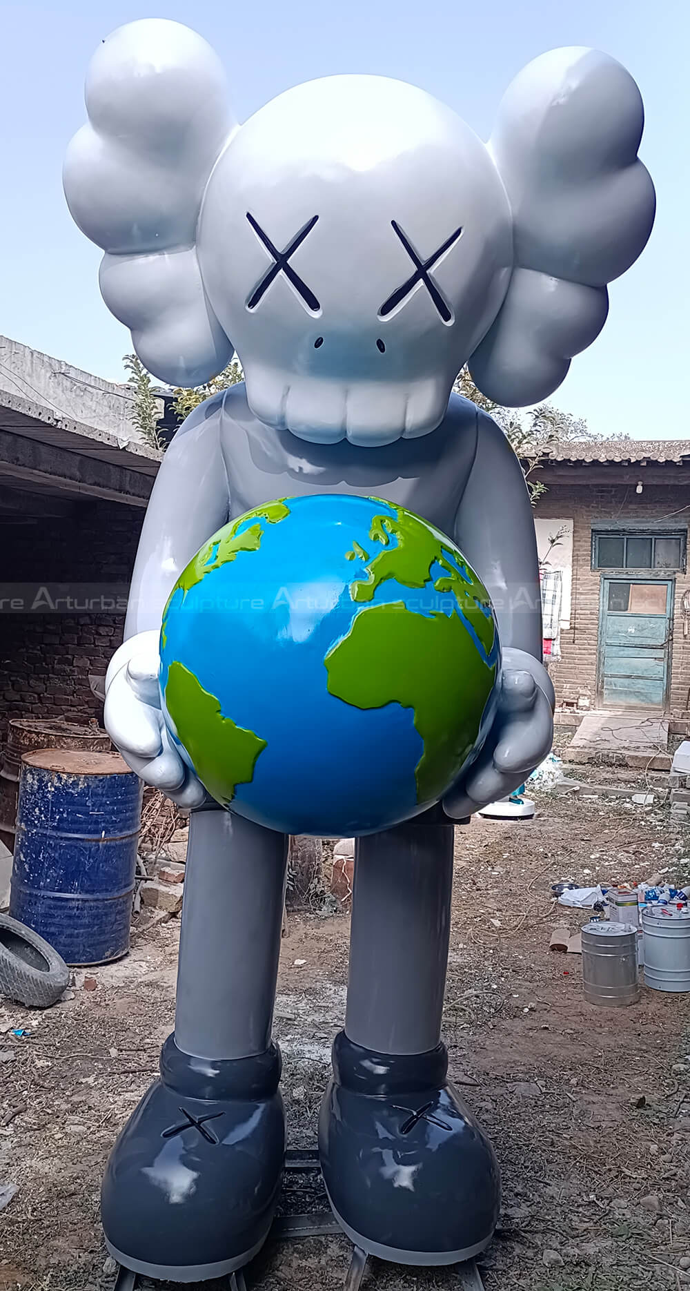 kaws the promise replica - Arturban Statue