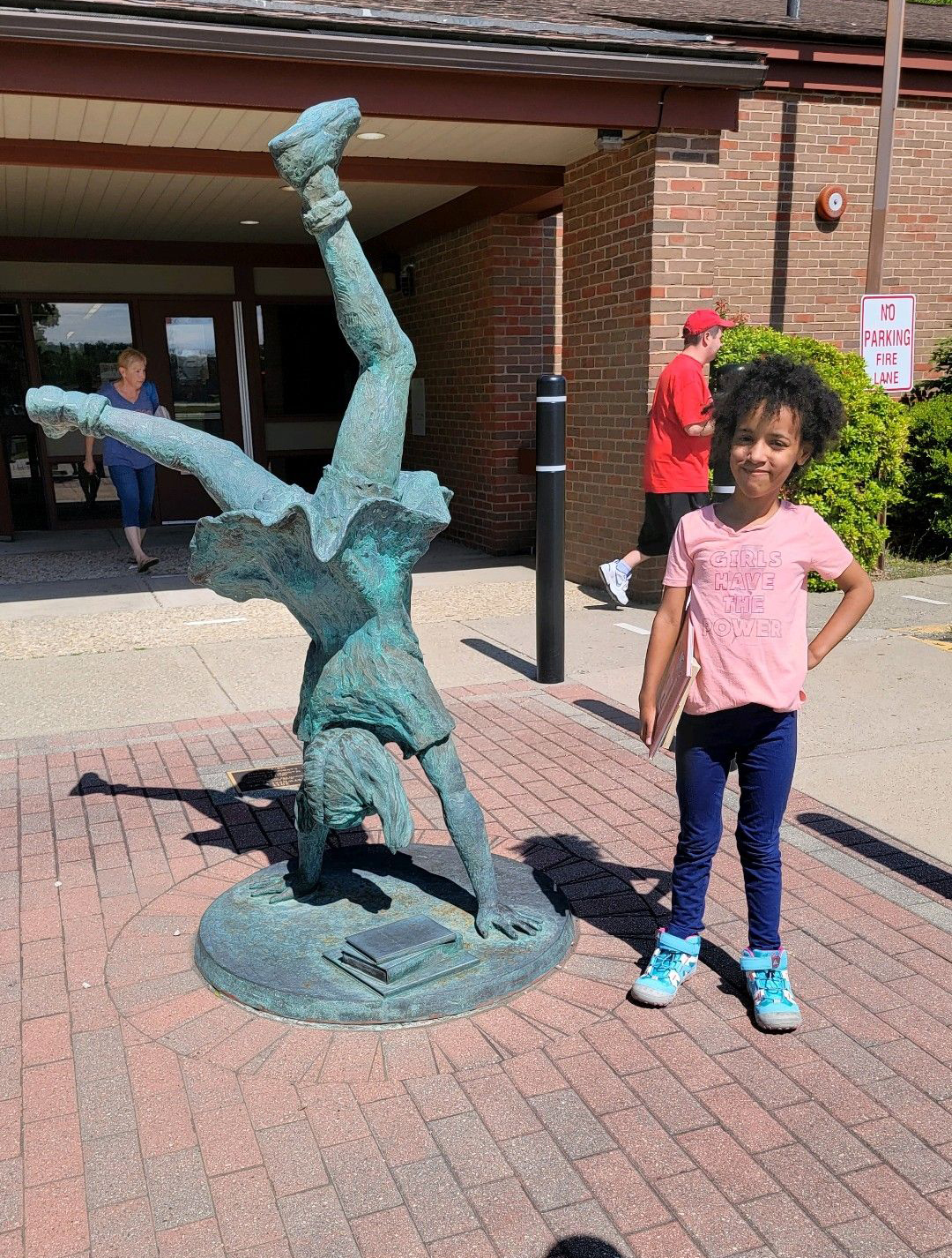 Handstand Sculpture, Handstand girl statue reading a book - Arturban Statue