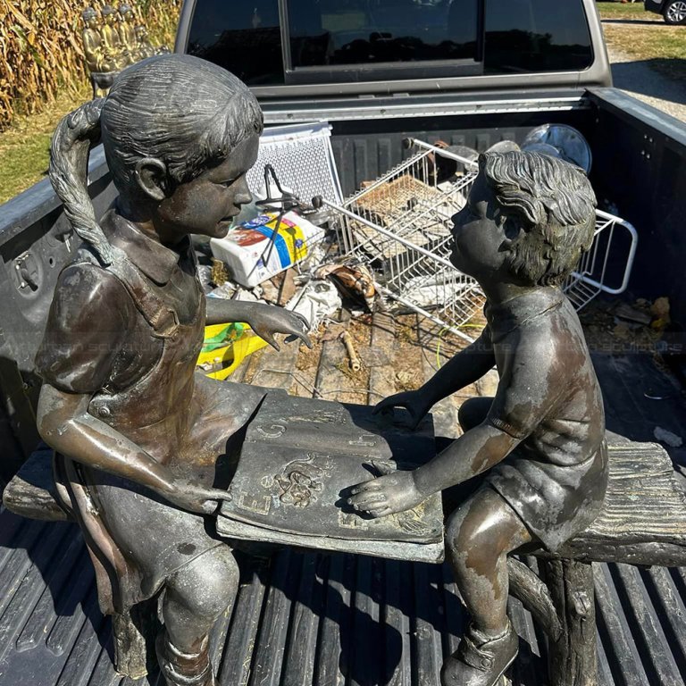 brother and sister statue - Arturban Statue