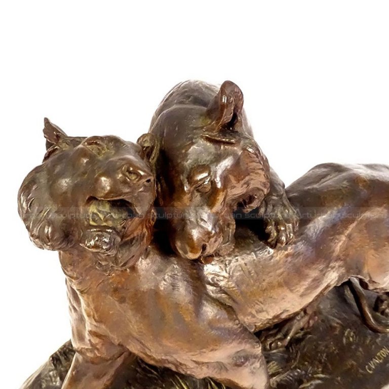 Lioness Ornament - Arturban Statue