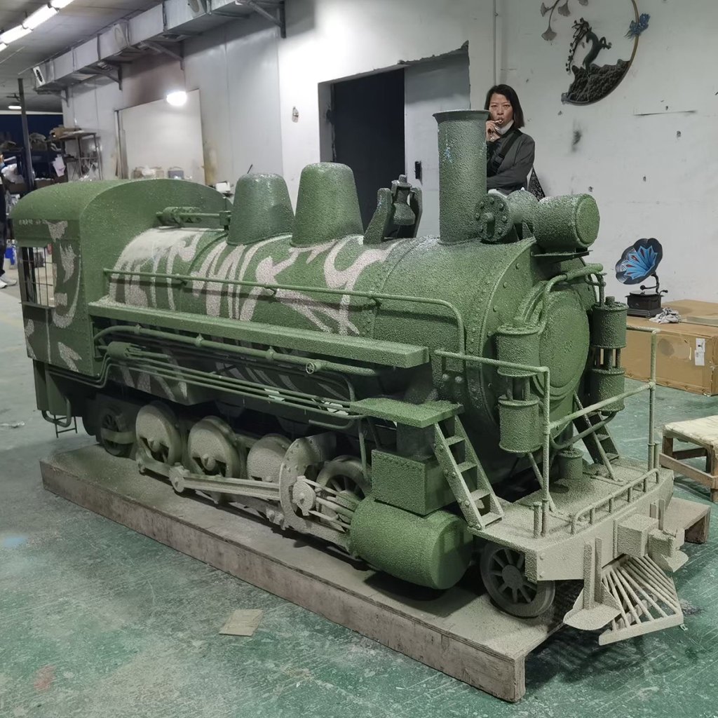 Brass Steam Locomotive - Arturban Statue