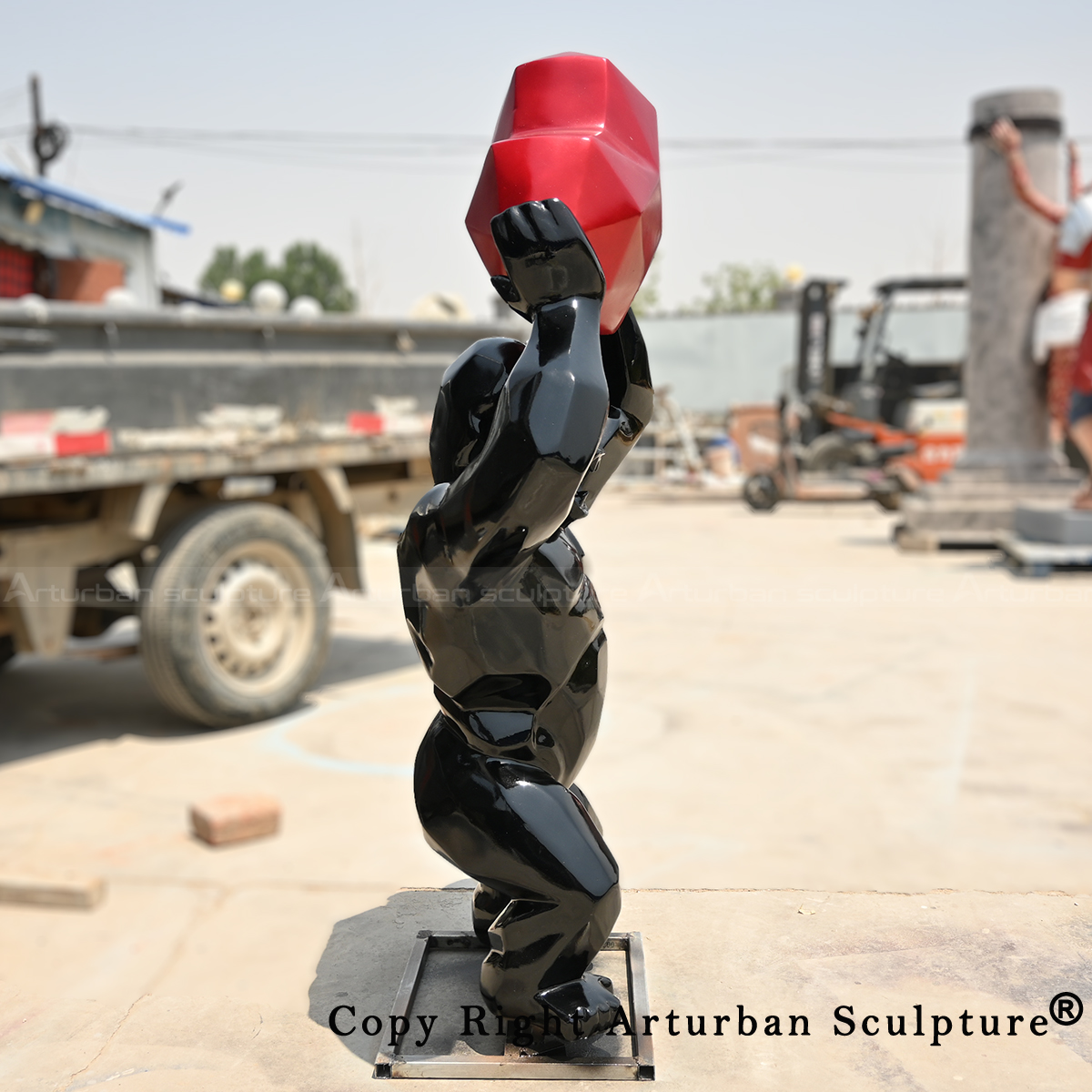 Richard Orlinski Wild Kong, Gorilla Holding Heart Statue - Arturban Statue