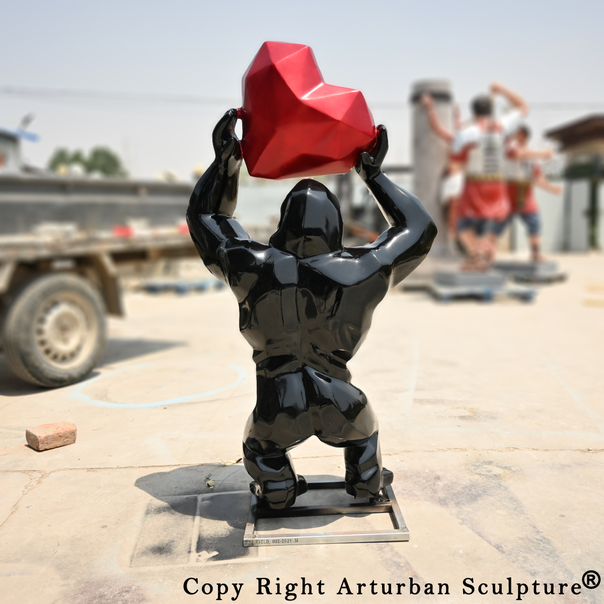 Richard Orlinski Wild Kong, Gorilla Holding Heart Statue - Arturban Statue