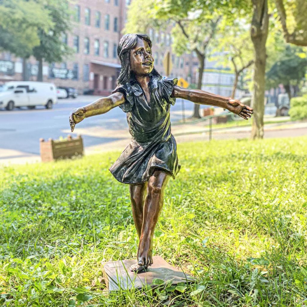 Dancing Kids Statue - Arturban Statue