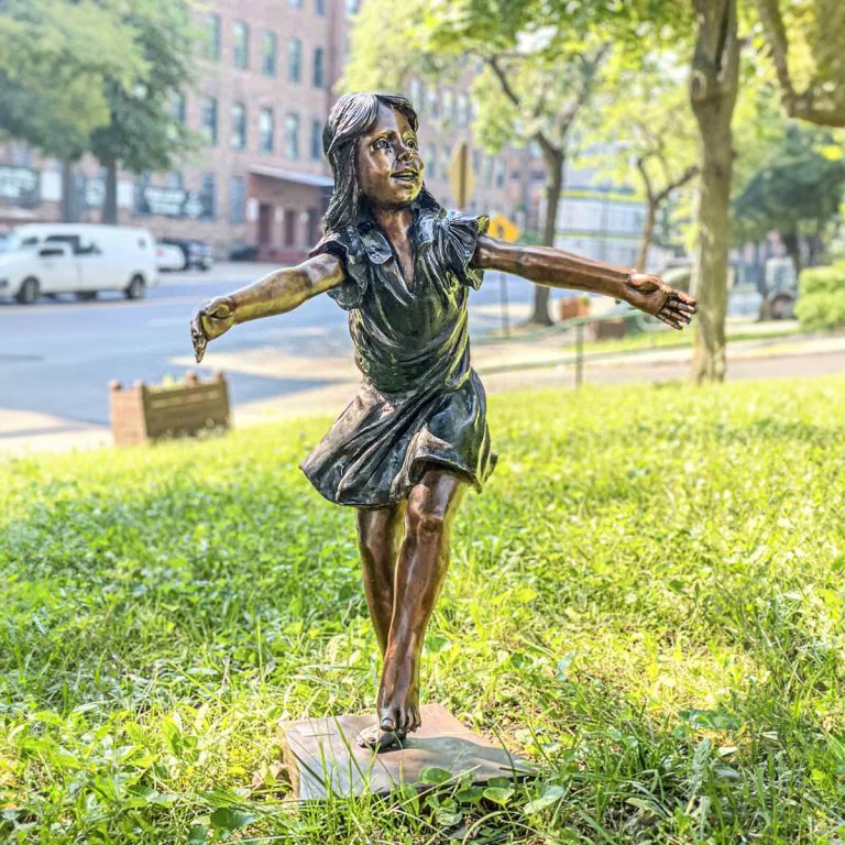 Dancing Kids Statue - Arturban Statue