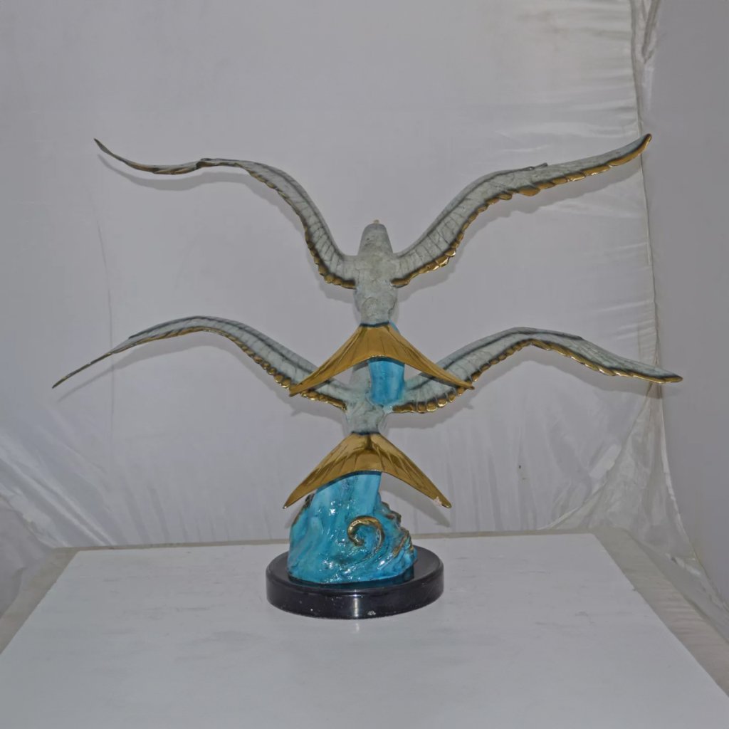 Life Size Seagull Statue - Arturban Statue