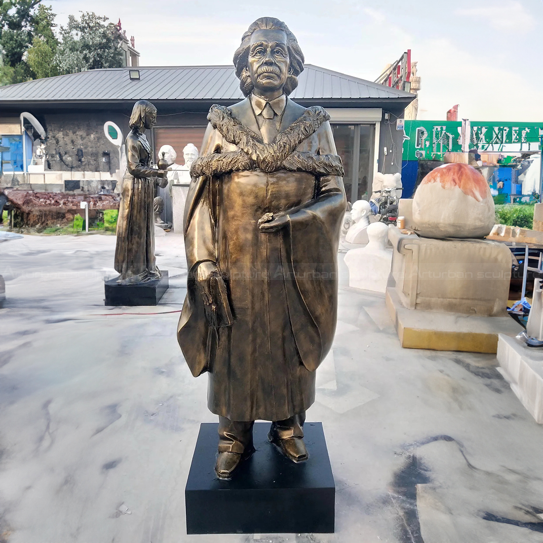Albert Einstein Bronze Statue - Arturban Statue